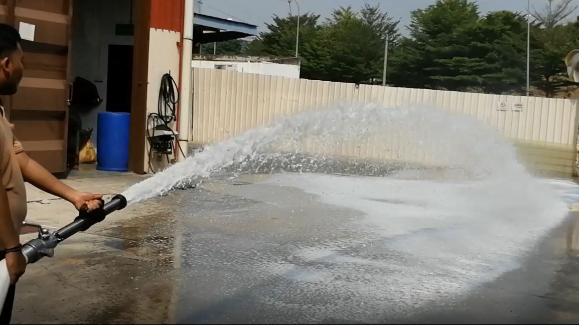 Mobile foam unit
